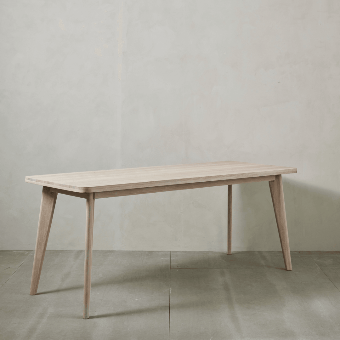 Ellie White Wash Oak Wood Dining Table – Maison Rêves UK